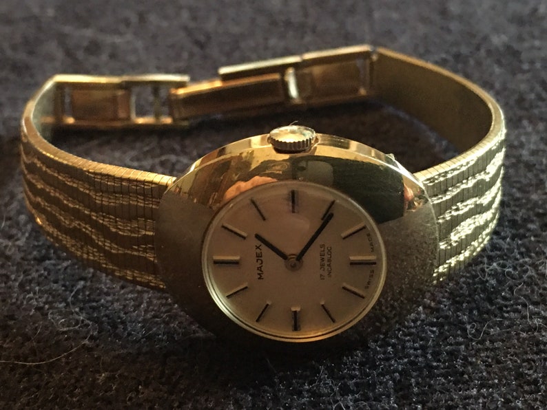 Vintage Majex UFO / Turtle Ladies Watch - Etsy