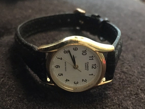 Vintage Casio ladies Gold tone Cocktail watch - Gem