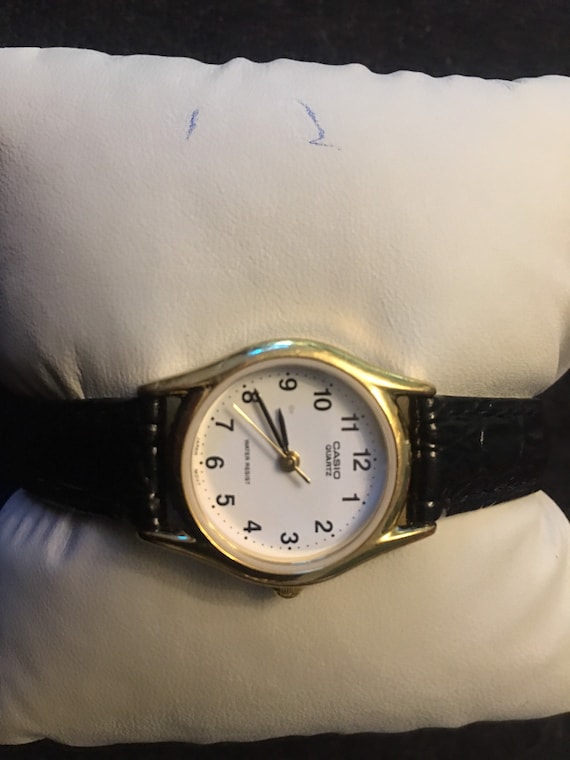 Vintage Casio ladies Gold tone Cocktail watch - Gem