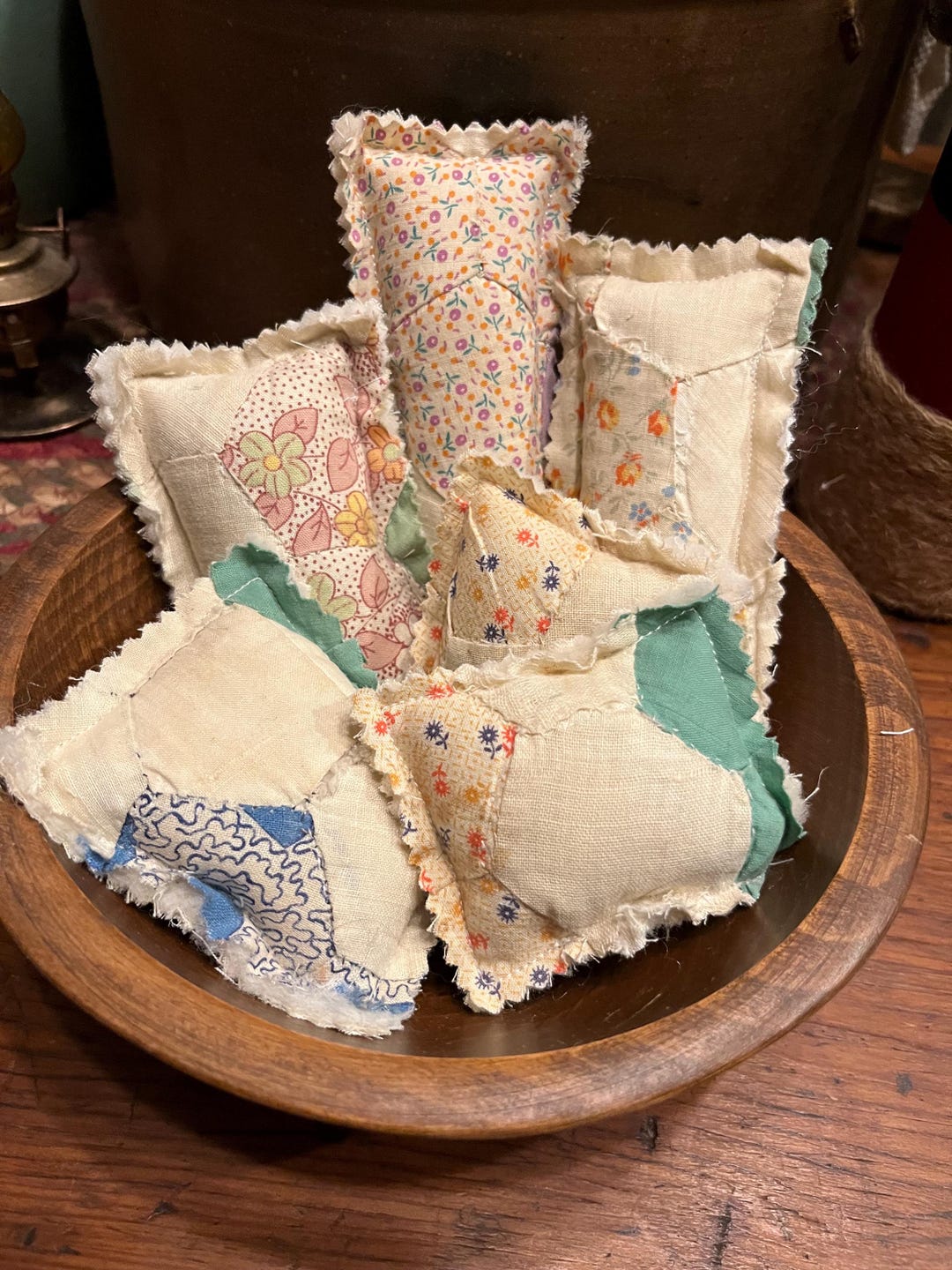 Mini Vintage Quilt Pillows, Pillow Tucks, Antique Quilt Bowl Fillers ...