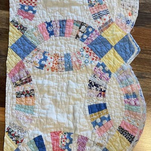 Vintage Wedding Ring Quilt Piece, Antique Quilt Piece, Hand Quilted ...