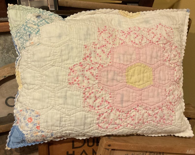 Vintage Quilt Pillow, Antique Grandmothers Flower Garden, Stuffed W ...