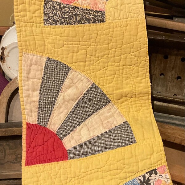 Vintage Fan Quilt - Etsy