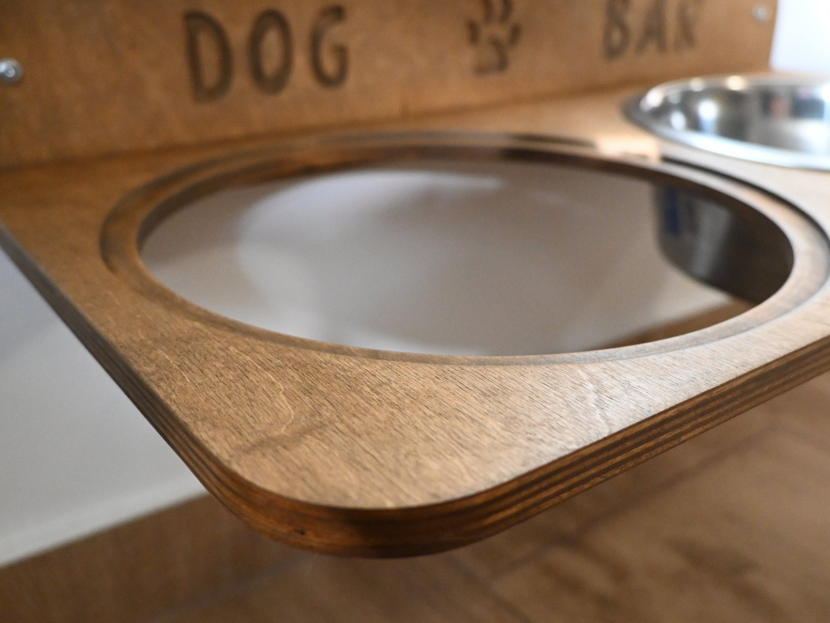 XL Raised Dog Feeding Stands, Elevated Floating Dog Feeder, Wall ...