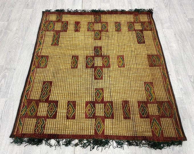 African Zulu Woven Embroidered Mats - Etsy Canada