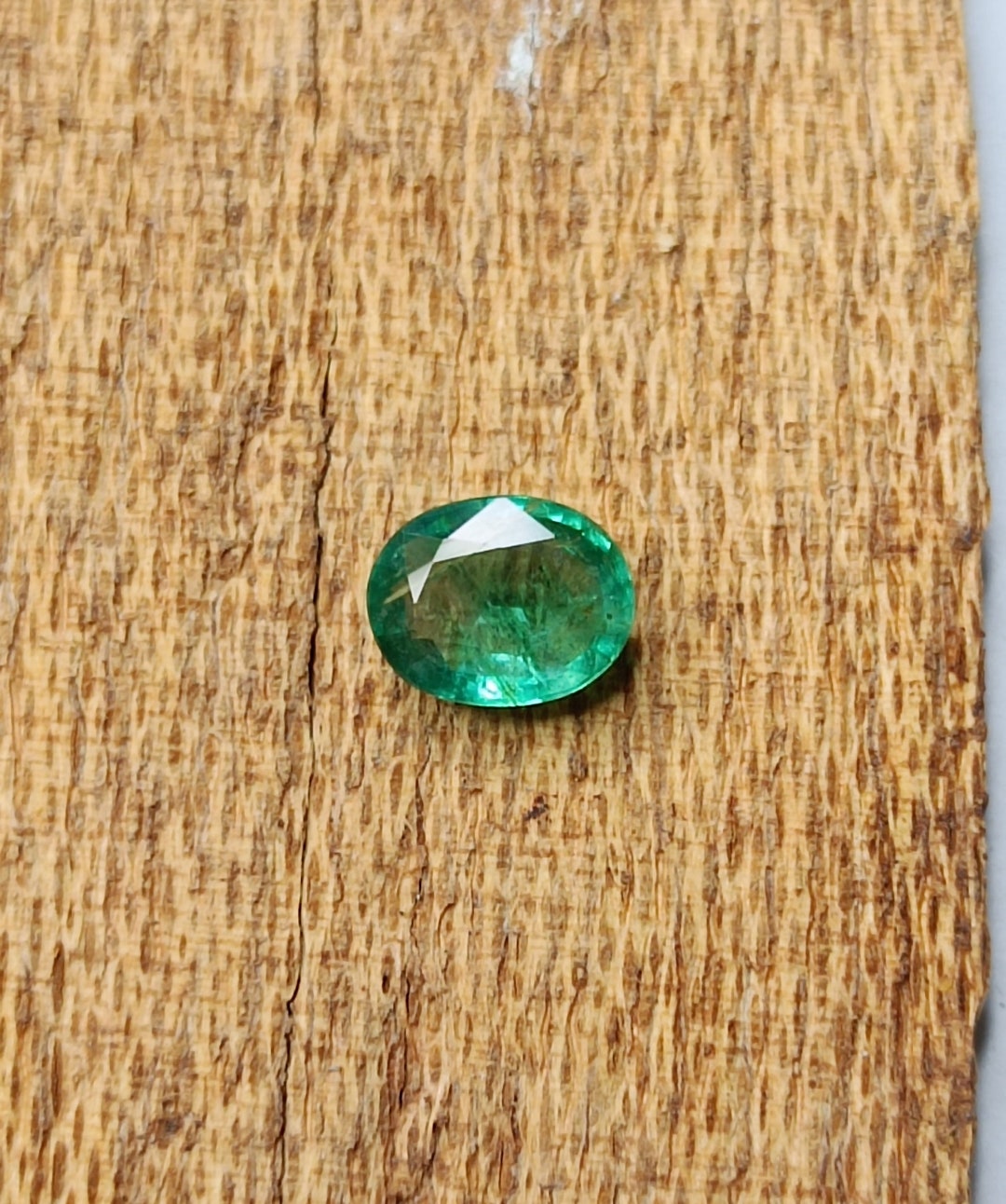 Shiny Emerald Oval Shaped With Sharp Cutting, Emerald Loose Stone ...