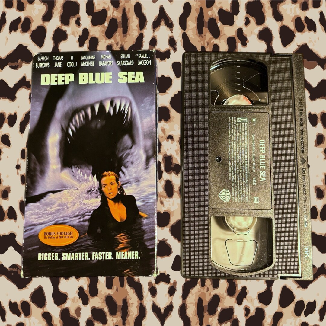 Deep Blue Sea (1999) Horror Sci Fi VHS Tape - Etsy