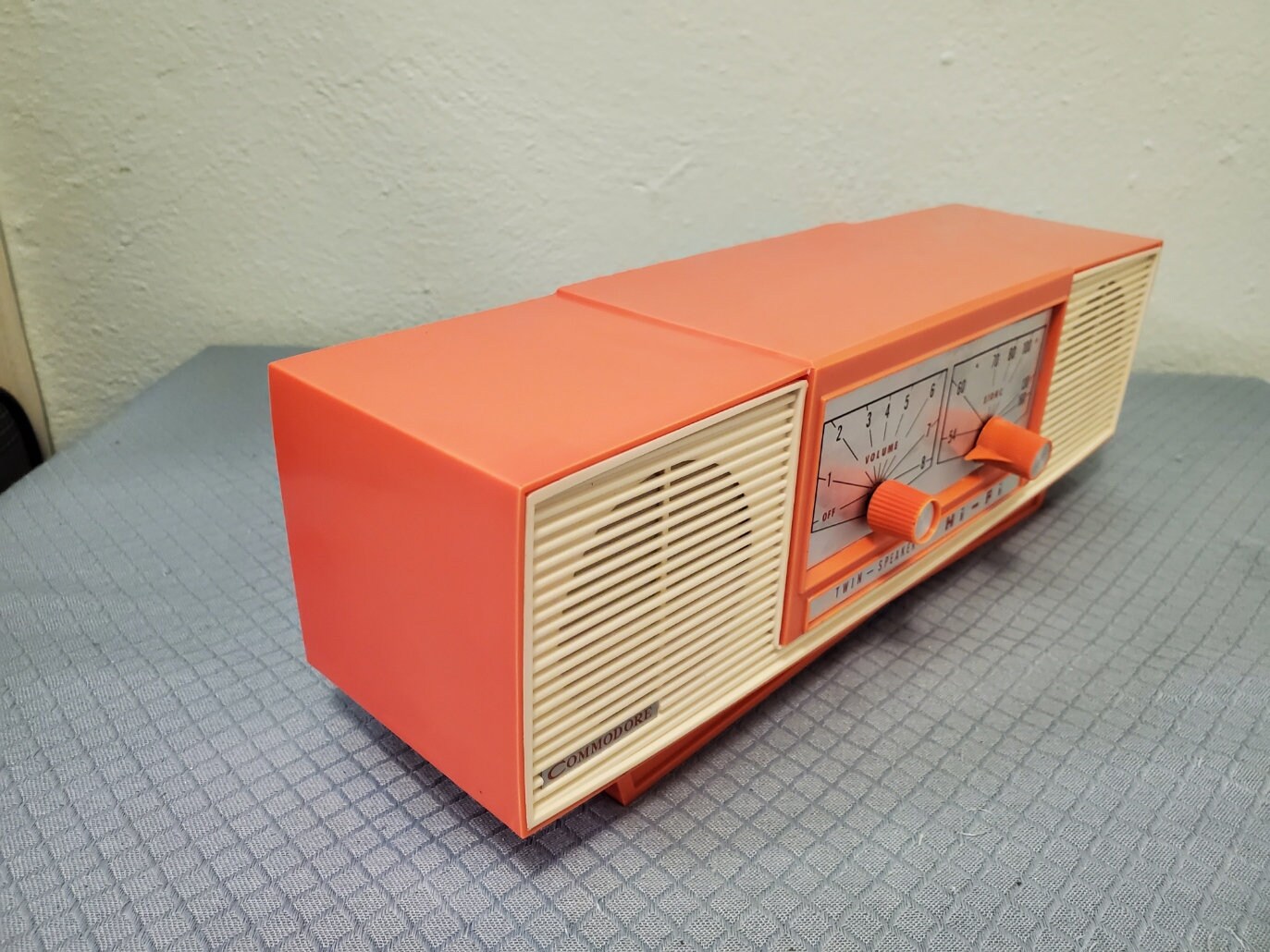 Orange 1960/61 Commodore 5 Tube Radio. Restored, Working/restored With ...