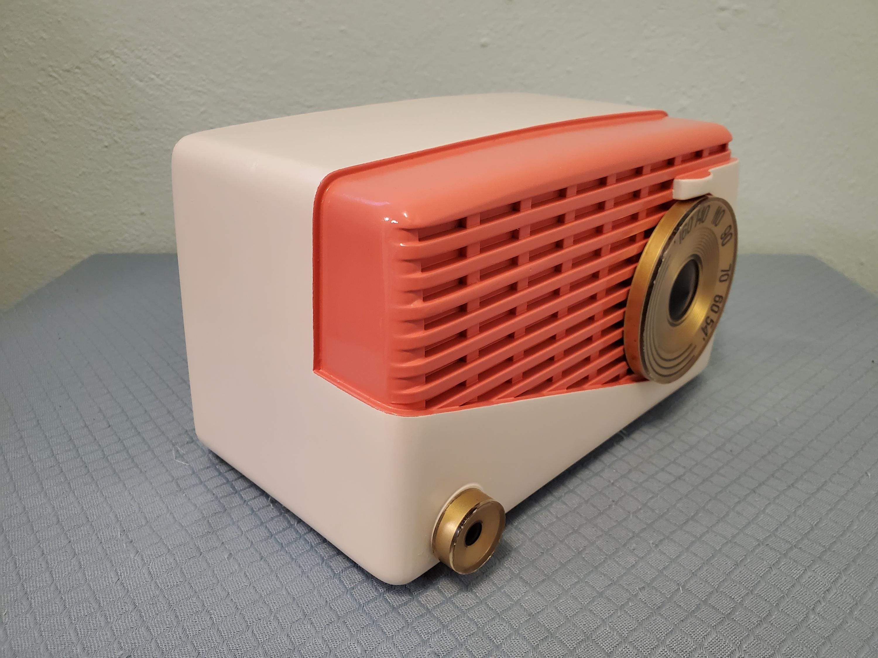 Cbs-columbia 1952 AM Tube Radio, White & Coral, Bluetooth Ready - Etsy