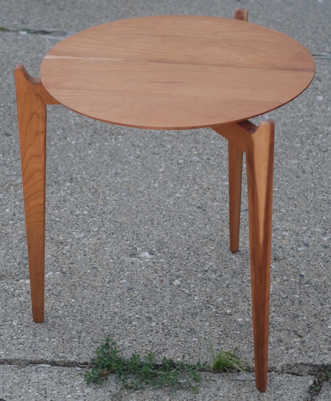 MCM Mid-century Style End Table - Round - Etsy