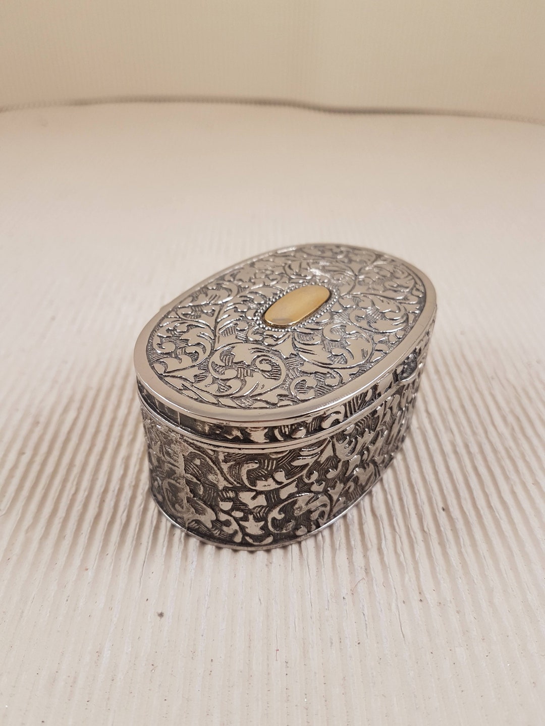 Vintage Oval Old Box Metal Antique Style Red Velvet Inside - Etsy