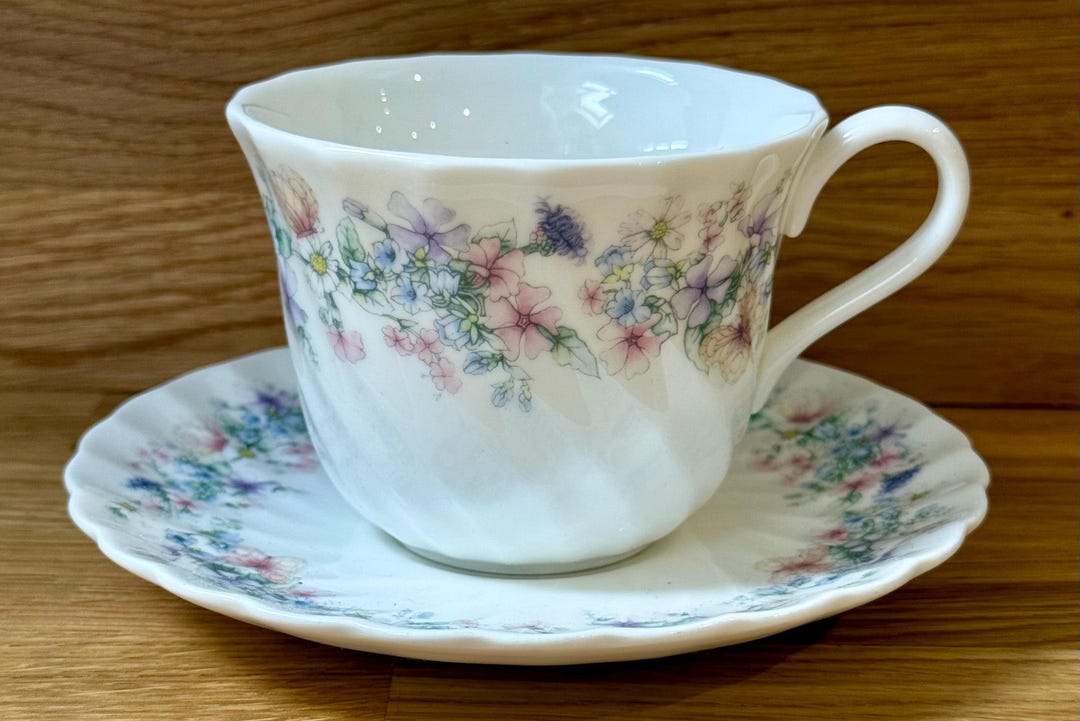 WEDGWOOD ANGELA Vintage L Teacup, Saucer and Teaplate L Delicate Pastel ...