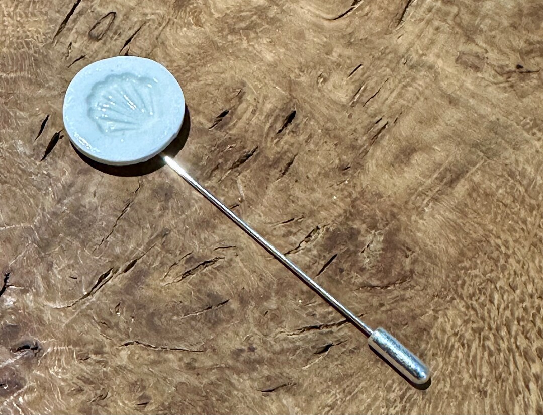 Sea Shell Embossed in Porcelain Hat Pins, Original and Handmade. Tie ...