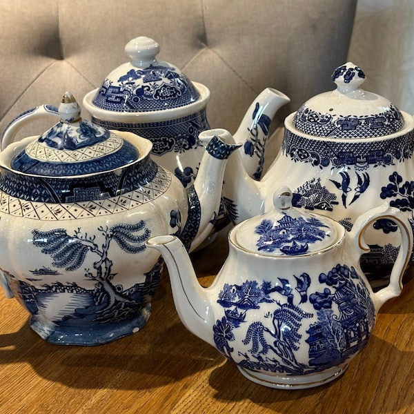 Blue Willow Teapot - Etsy