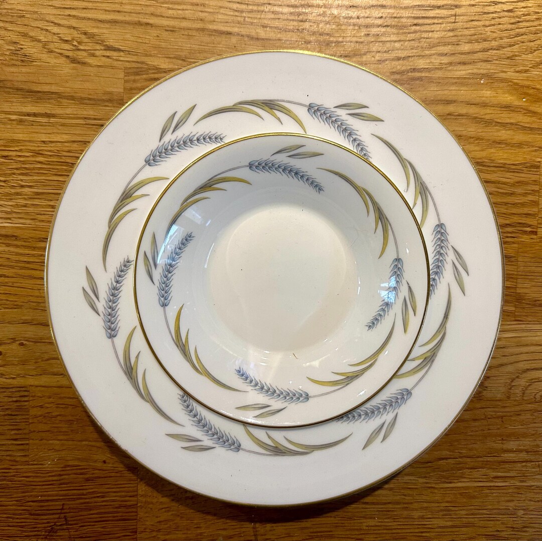 ROYAL WORCESTER HARVEST Ring L Dinner Tableware / Crockery L Rimmed ...