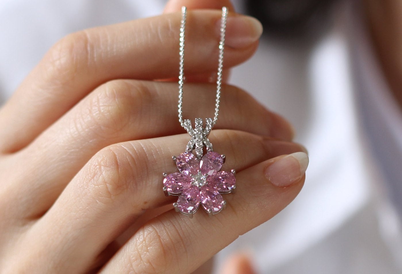 Hande Erçel Necklace.eda Necklace. Magnolia Necklacebirthday Gift.gift ...