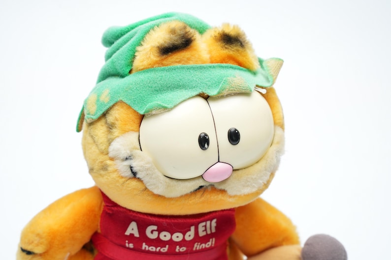 Garfield Christmas Elf Plush Toy – 22 Cm (8.7 Inches) – United Feature ...