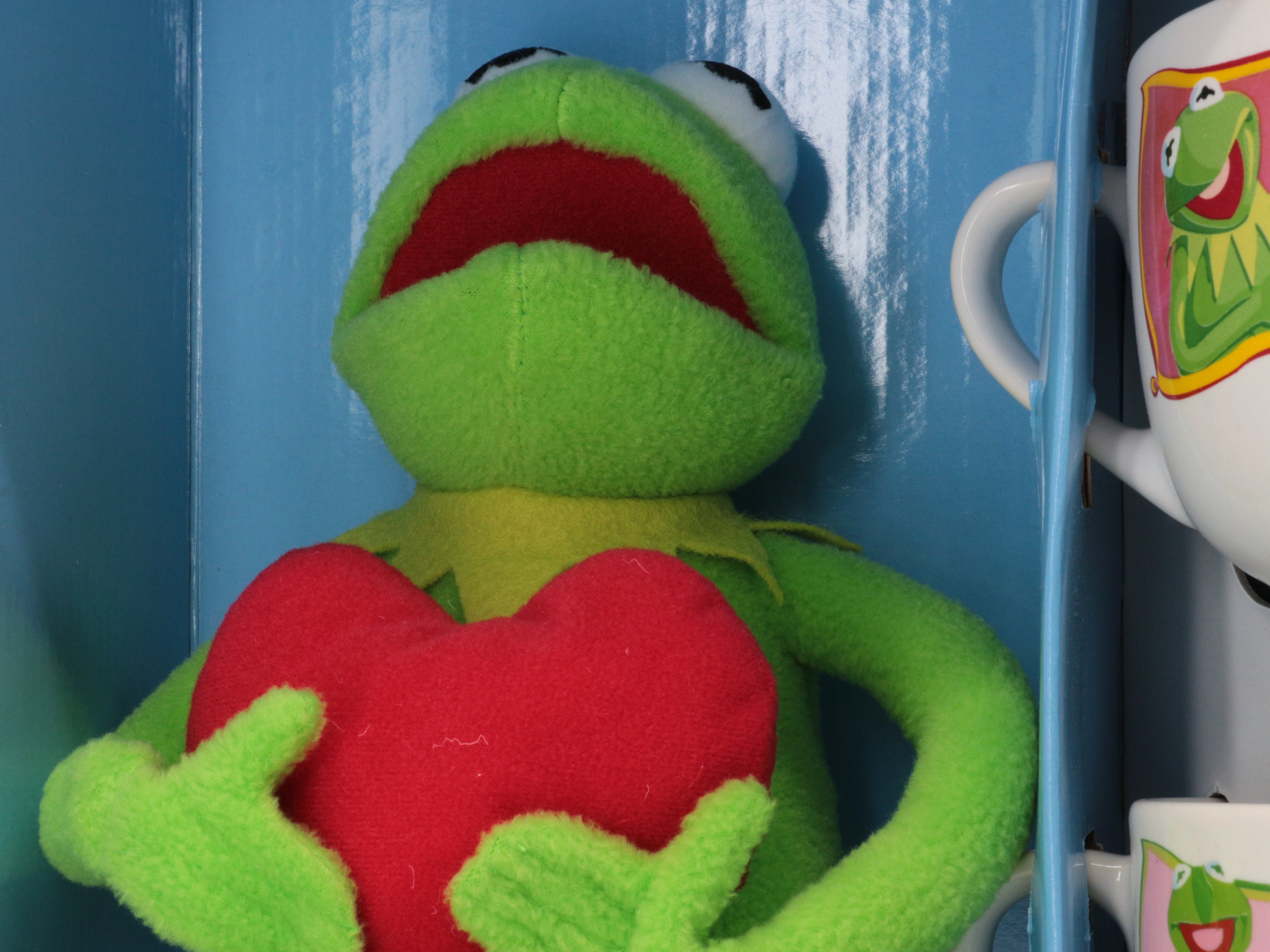 Super Rare Kermit the Frog Gift Set With Plush and Two Cups - Etsy