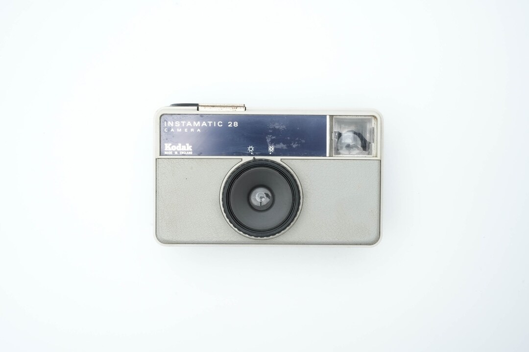 Kodak Instamatic 28 – Vintage Point-and-shoot Film Camera (early 1970s ...