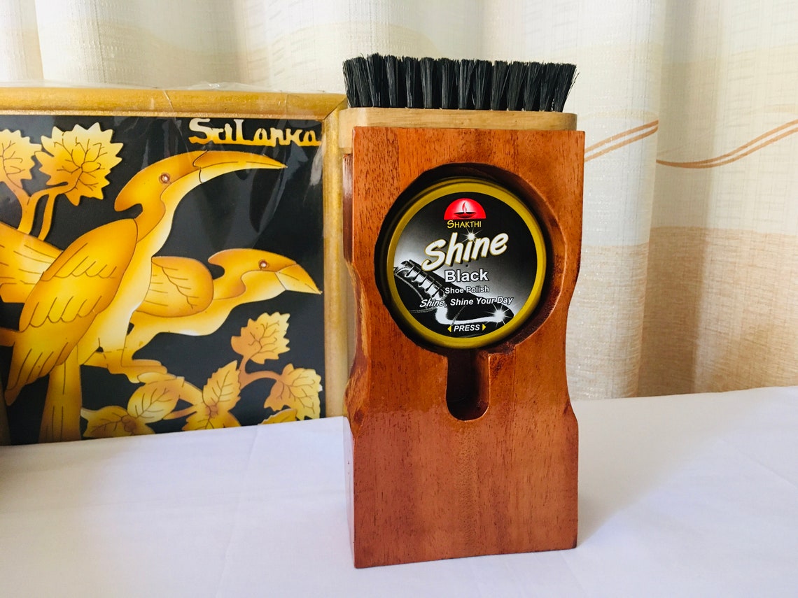 Stand Shoe Shine Polish Kit Wd / Shoe Polish Kit Tiki WOODEN Stands ...