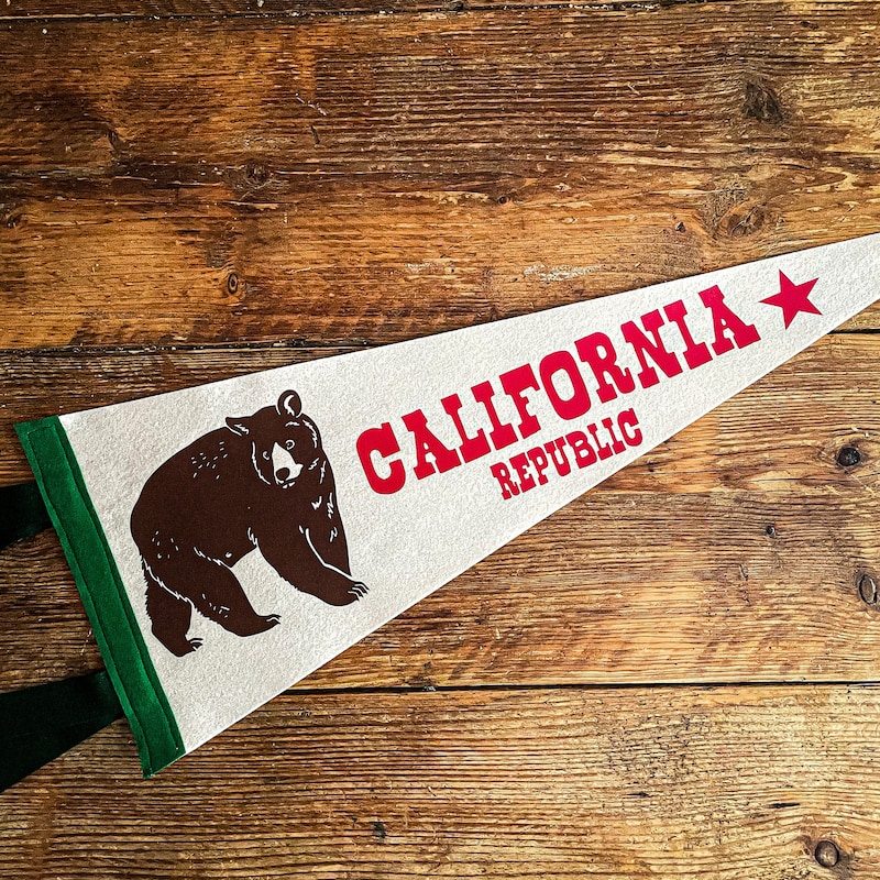 California Pennant - Etsy
