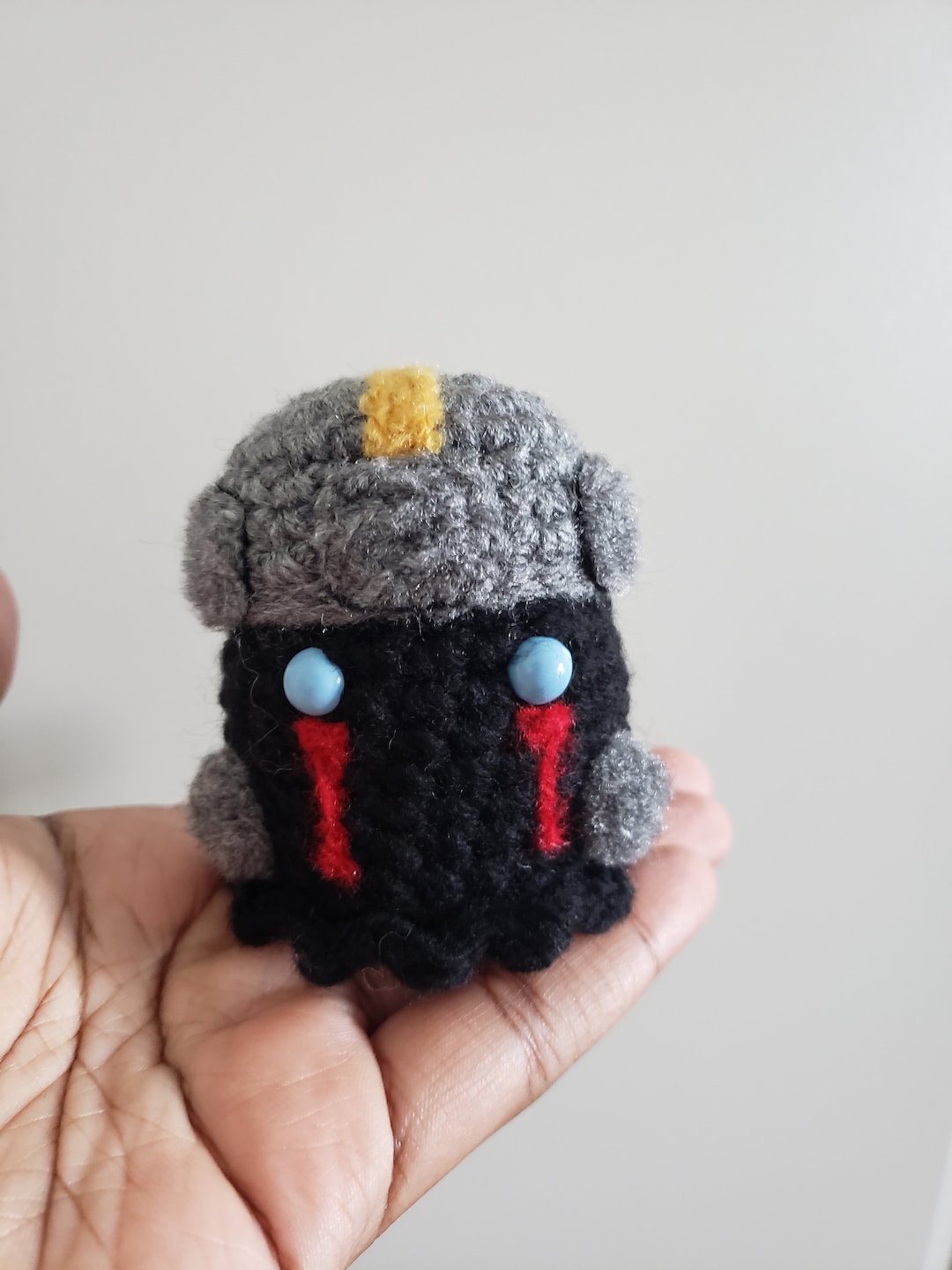 Smol König~ (made to Order) - Etsy
