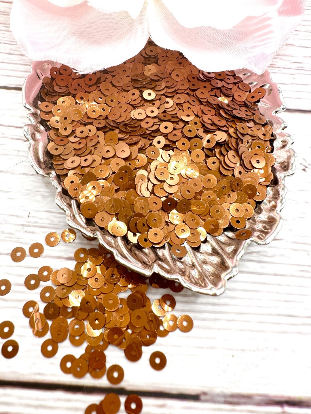 Italian Sequins Flat Round #8179 Bronzo Metal 4mm Andrea Bilics ...