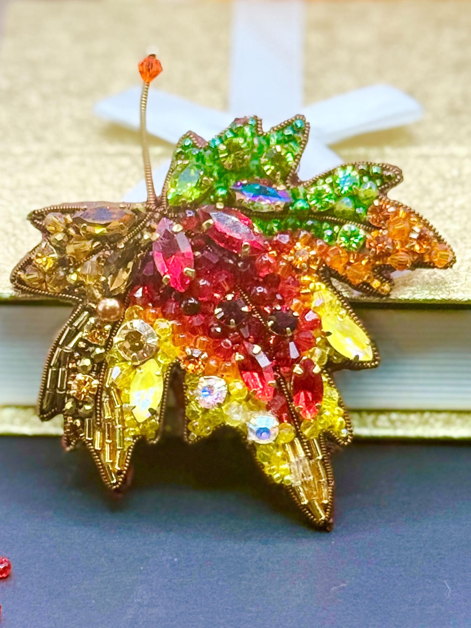 KIT Bead Embroidered Maple Leaf Brooch /DIY Bead Embroidered Set - Etsy
