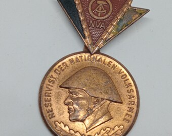 Insigne militaire rare - Etsy Nederland