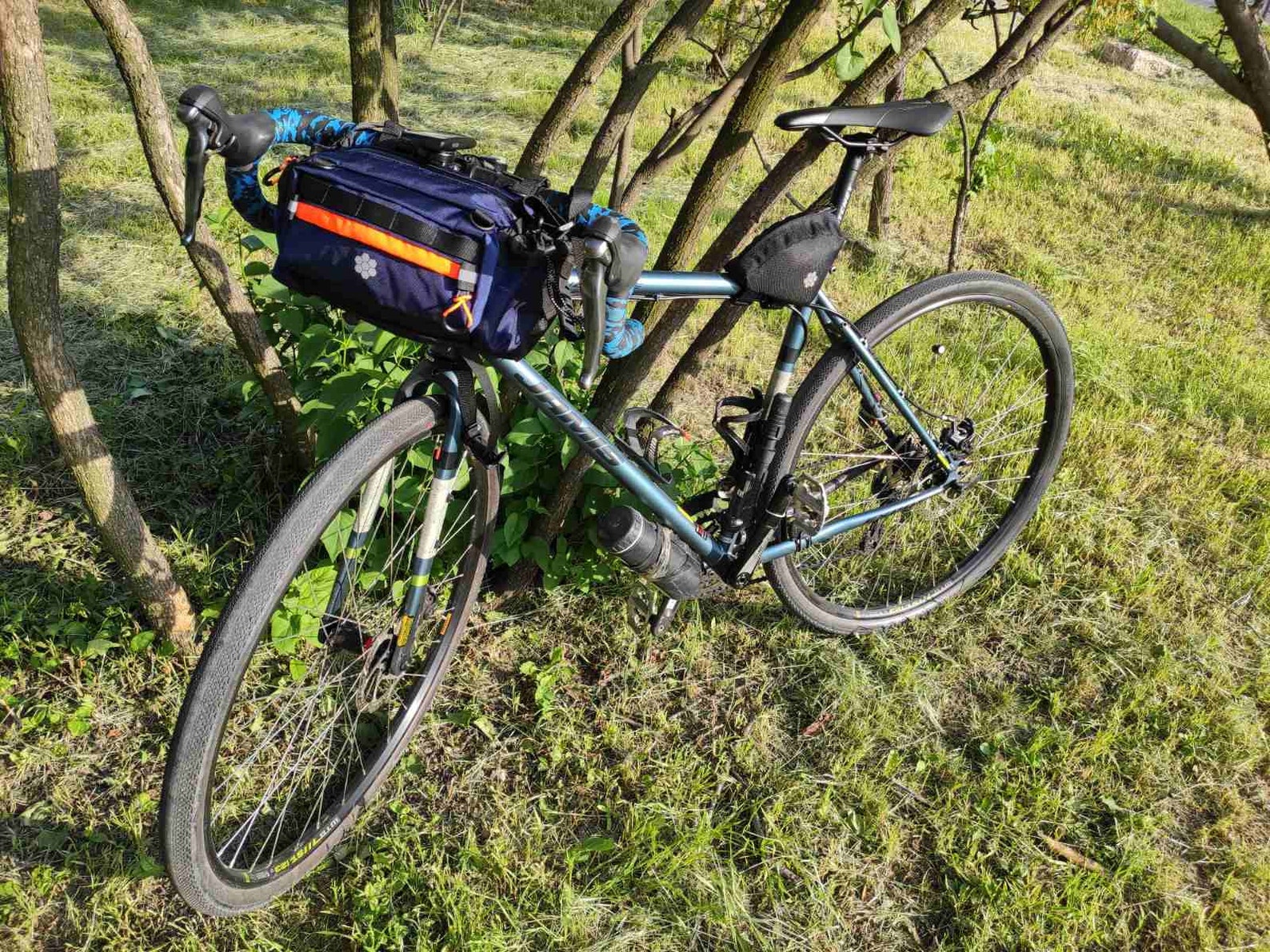 Handlebar Bag. Cycling Gear Bag. Travel Bag Gifts. Bicycle Bag for Road ...