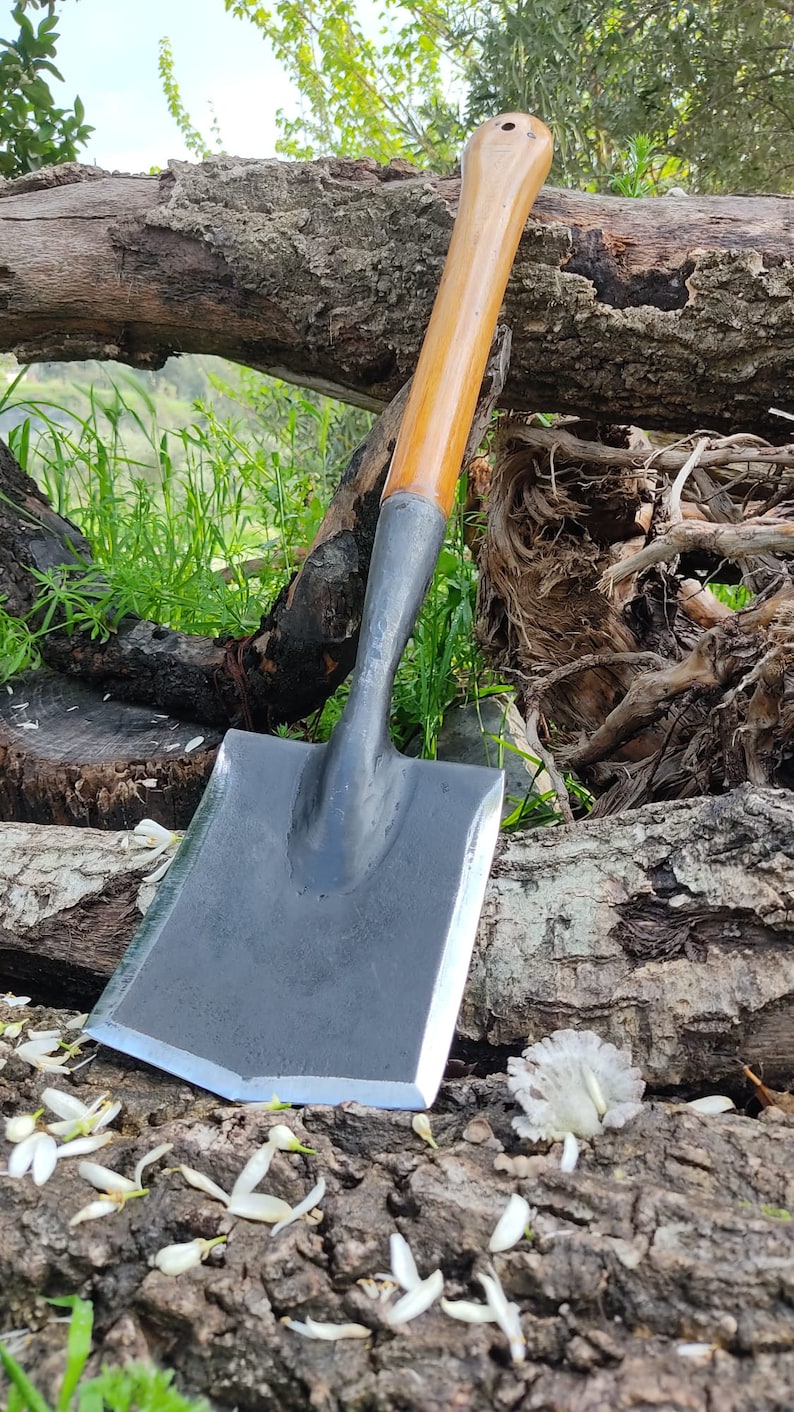 Handmade Blacksmith Survival Shovel: Forge Carbon Steel Bushcraft Tool ...