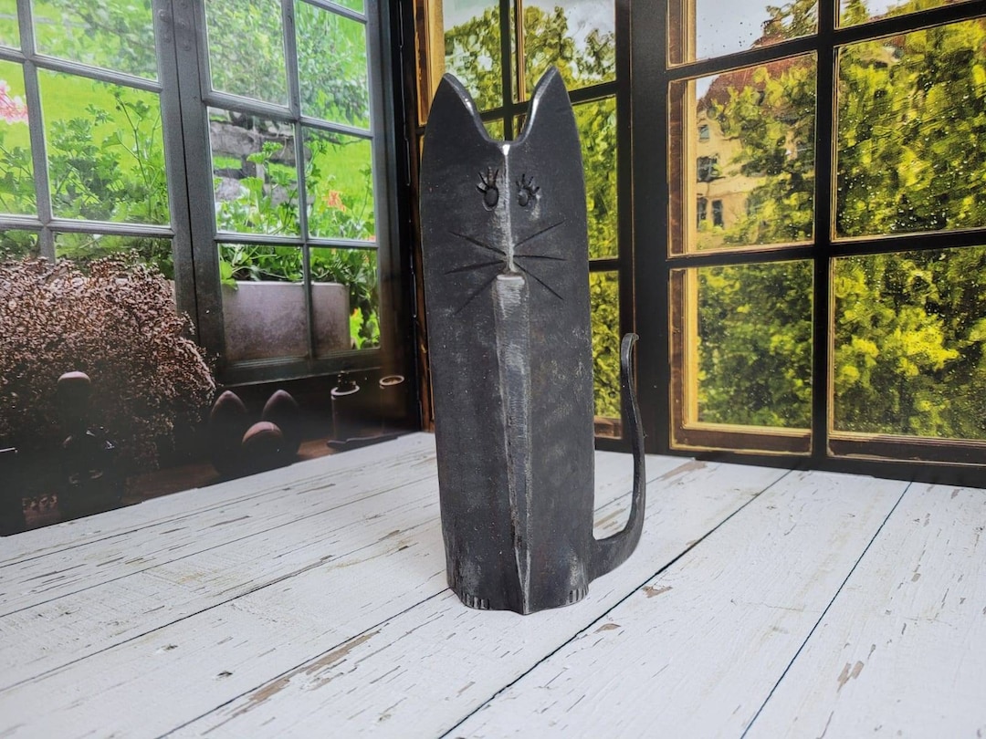 Cat of Iron: Unique Memories Shaped by Artistic Forging Blacksmith Art ...