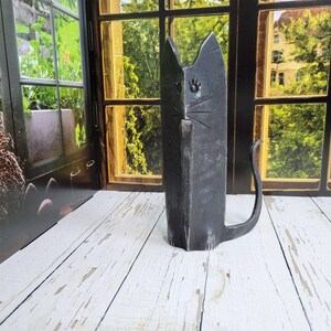 Cat of Iron: Unique Memories Shaped by Artistic Forging Blacksmith Art ...