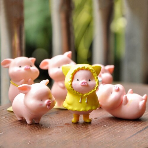 Super Cute Pig Miniatures Set of 7 Pig Figurines With Gift - Etsy