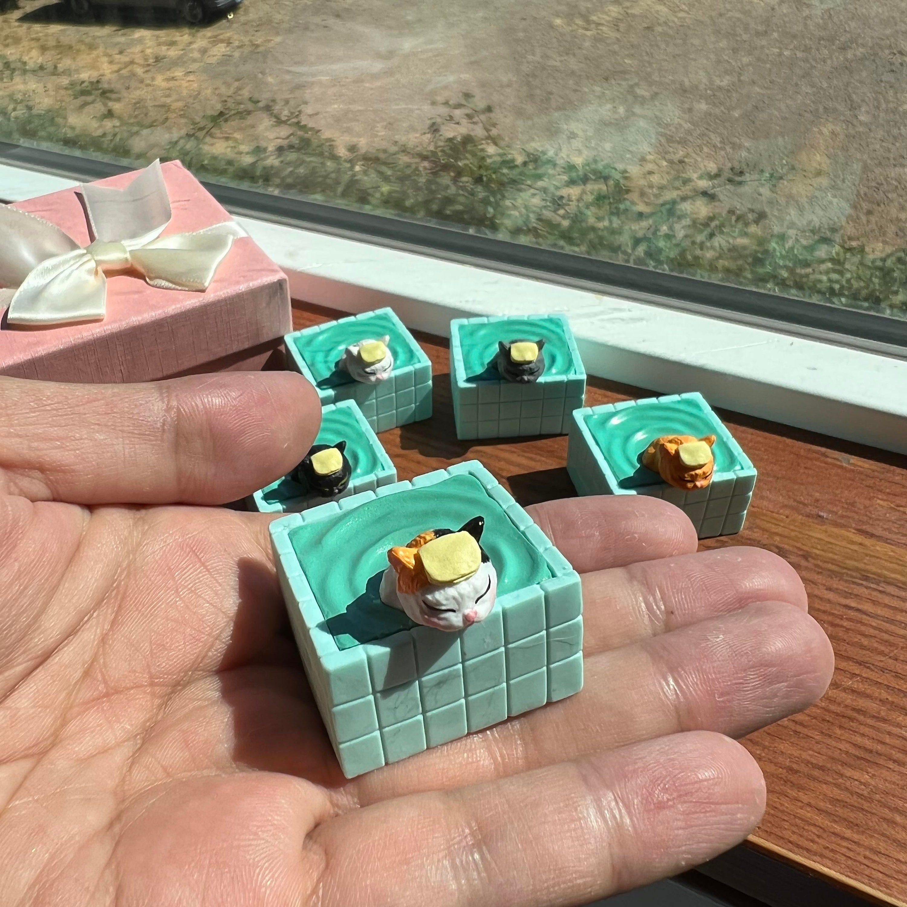 Miniature Bathtub Cat Figurines - Cat Lover Gift, Knick-knacks, Desk ...
