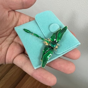 Beautiful Dragonfly Pin With Velvet Pocket, Emerald Color Dragonfly, 2 ...