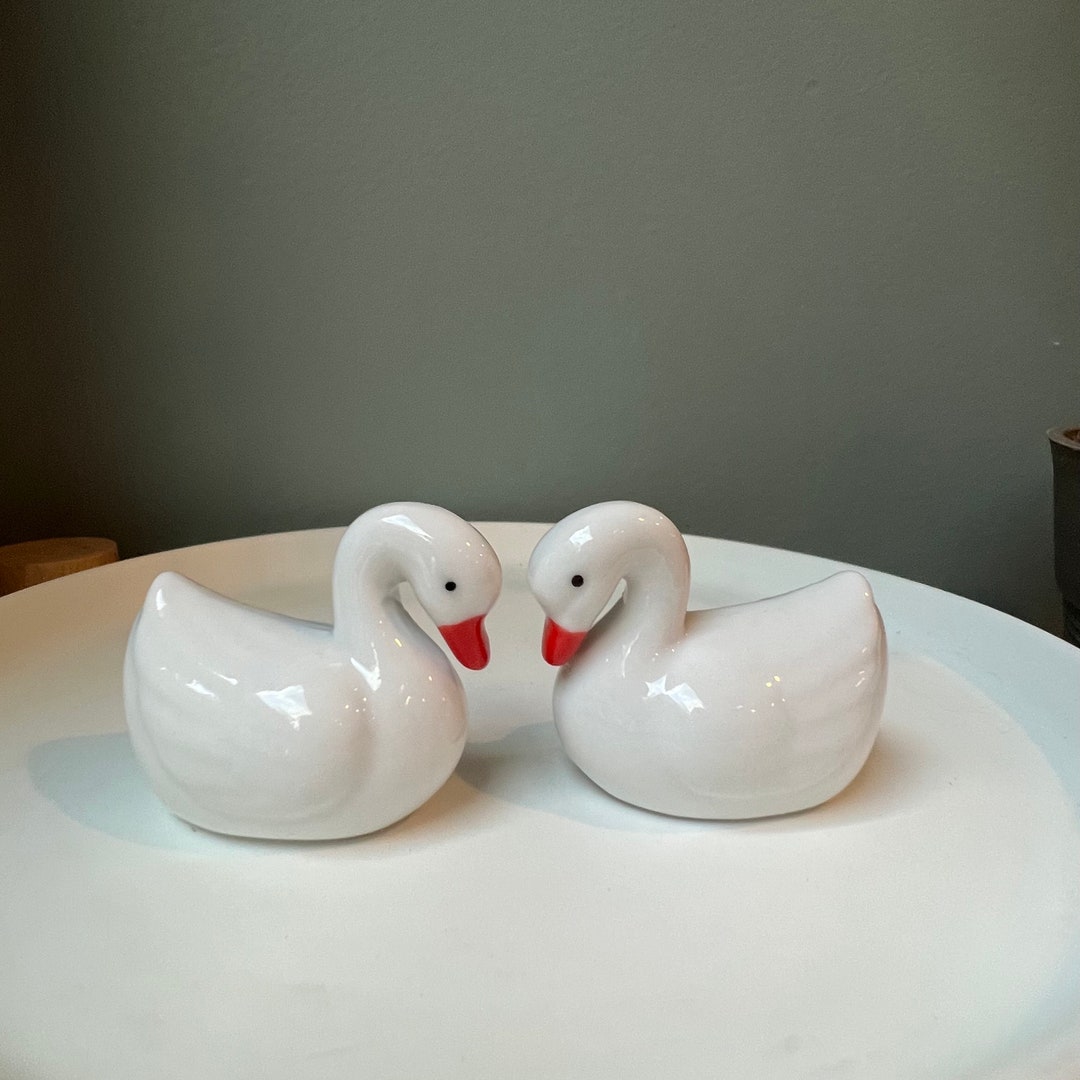Wedding Gifts, Porcelain Swan Miniatures , Cute Swan Figurines, Size 1. ...