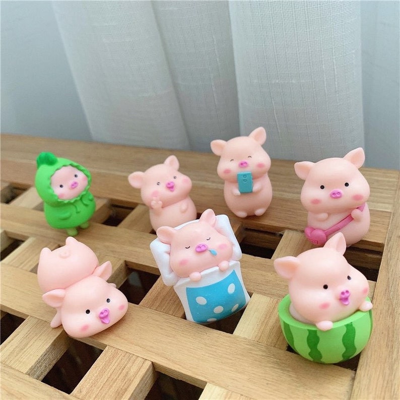 Super Cute Pig Miniatures Set of 7 Pig Figurines With Gift - Etsy