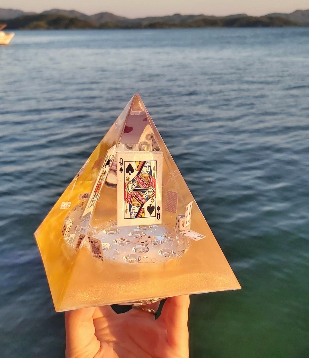 Epoxy Pyramidal Design Lamp | Handmade | Resin Art | Epoxy Art ...