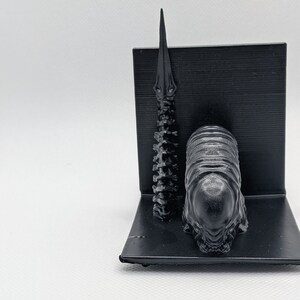 Alien Bookend Xenomorph H.r. Giger Inspired Bookend Handmade Resin 3D ...