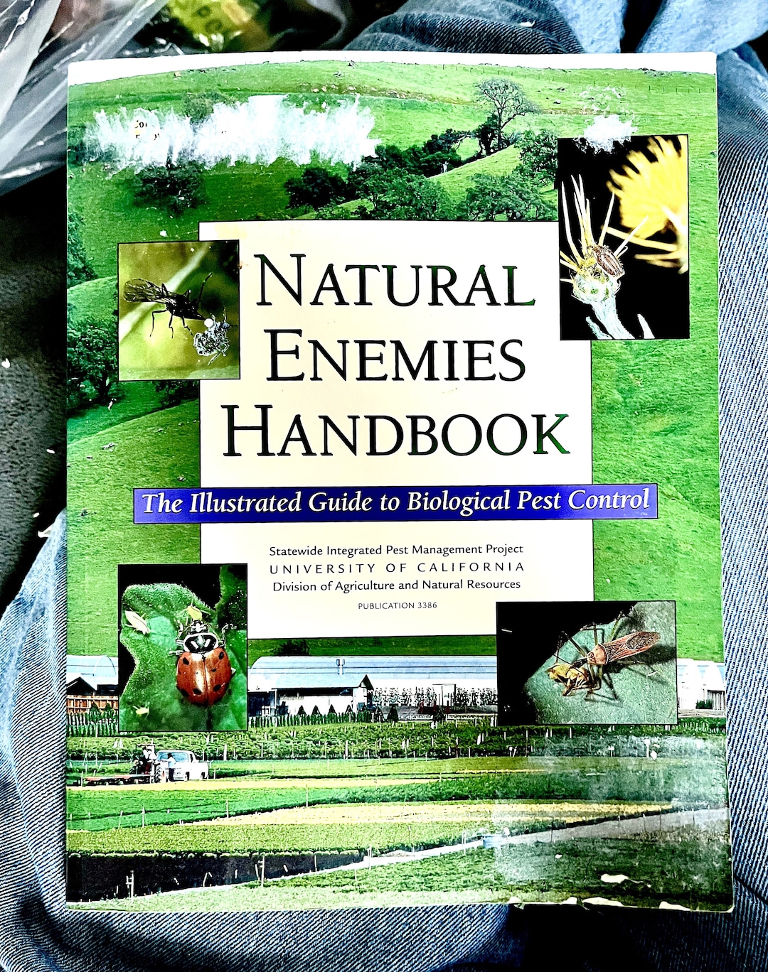 Gardening Book - Natural Enemies Handbook - Illustrated Guide to ...