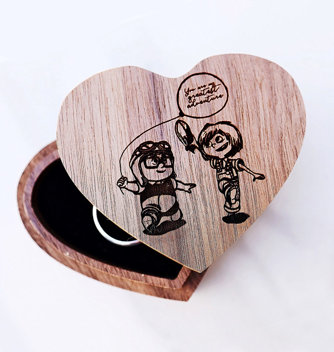 Disney up Movie Balloon House Wedding Ring Box, Carl and Ellie ...