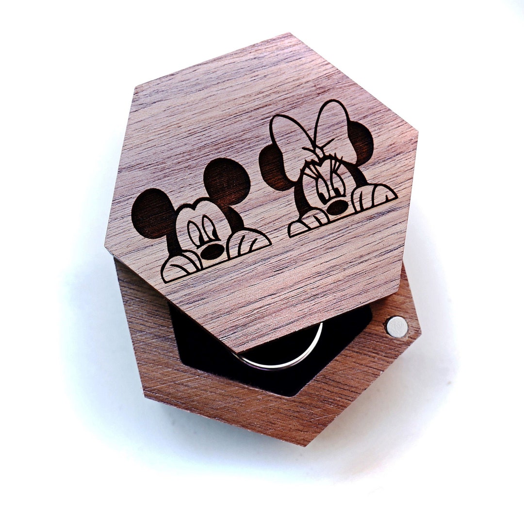 Mickey and Minnnie Mouse Peeker Wedding Ring Box, Disneyland Jewelry ...