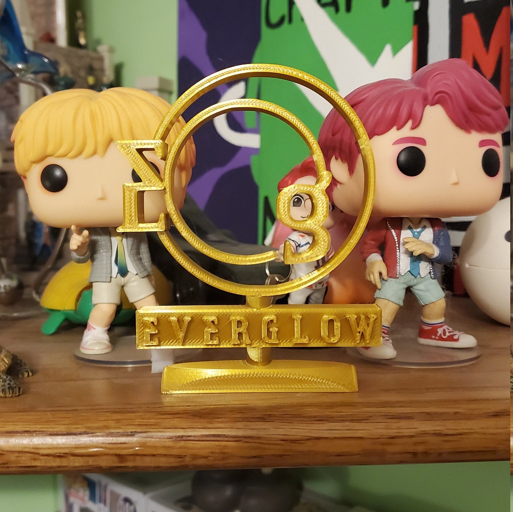 Everglow Standee - Etsy