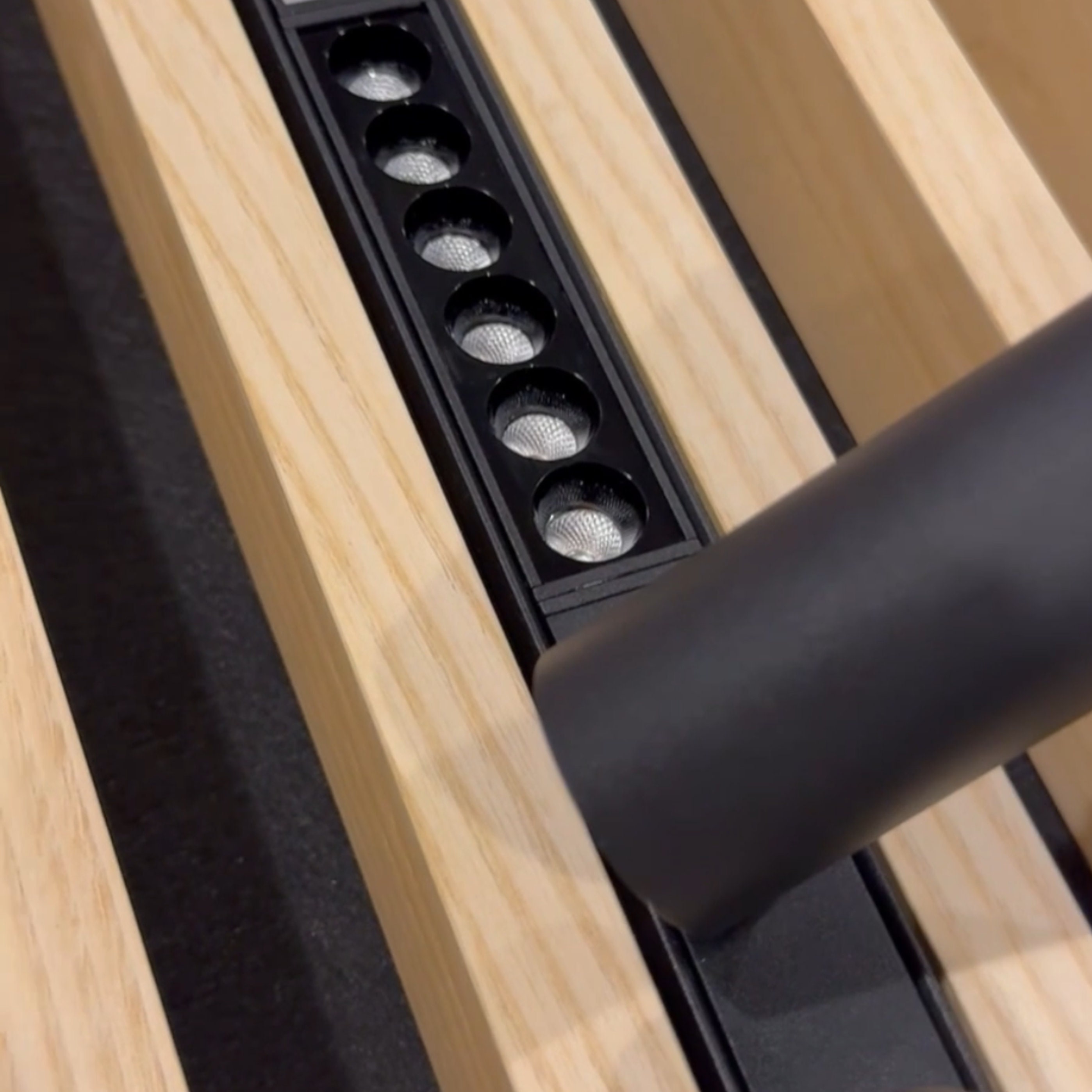 Special Lighting Wood Ceiling Grille Panels | Minimalist Office Décor ...