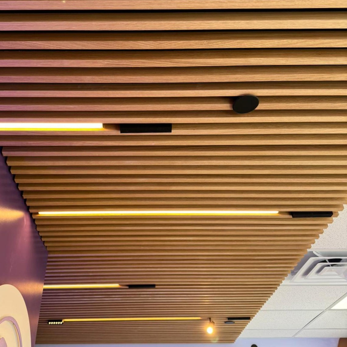 White Oak LED Wood Ceiling Panels - Modern Reception Area Décor ...