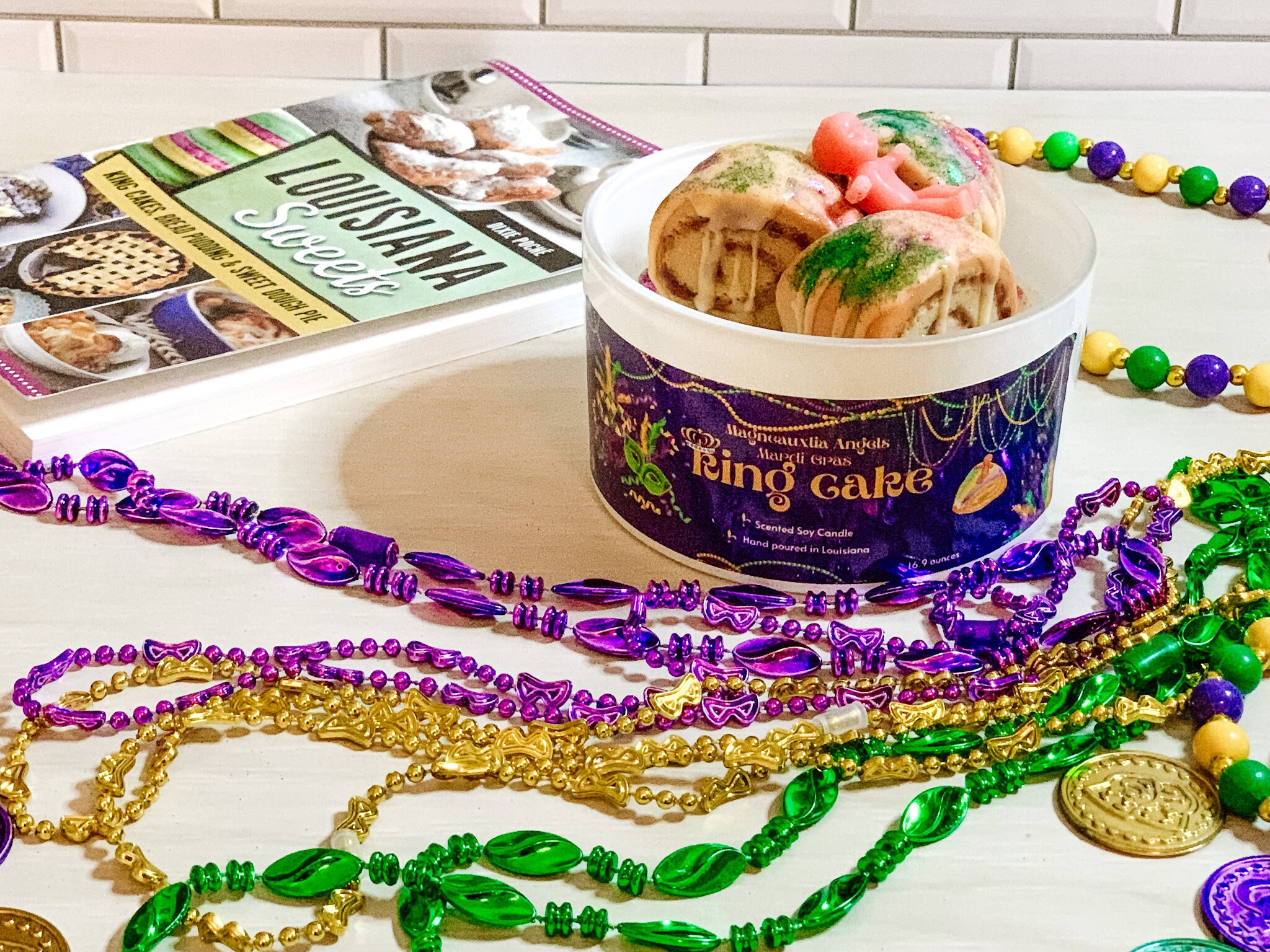 King Cake Candle - Etsy