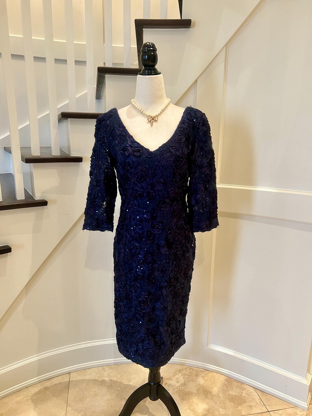 Sophisticated Navy Blue Cocktail Dress Size 6 - Alex Evenings; Mother ...