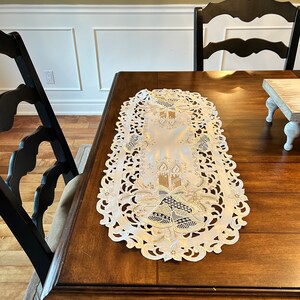 Vintage 34" Ivory and Gold Christmas Table Runner | Granny Chic Style ...