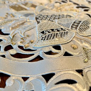 Vintage 34" Ivory and Gold Christmas Table Runner | Granny Chic Style ...